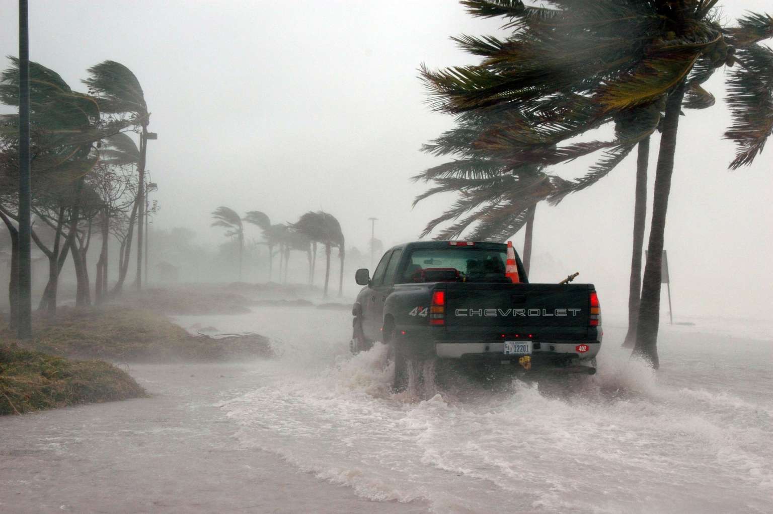 8 Astounding and Interesting Facts About Hurricanes and Storms - Apex ...